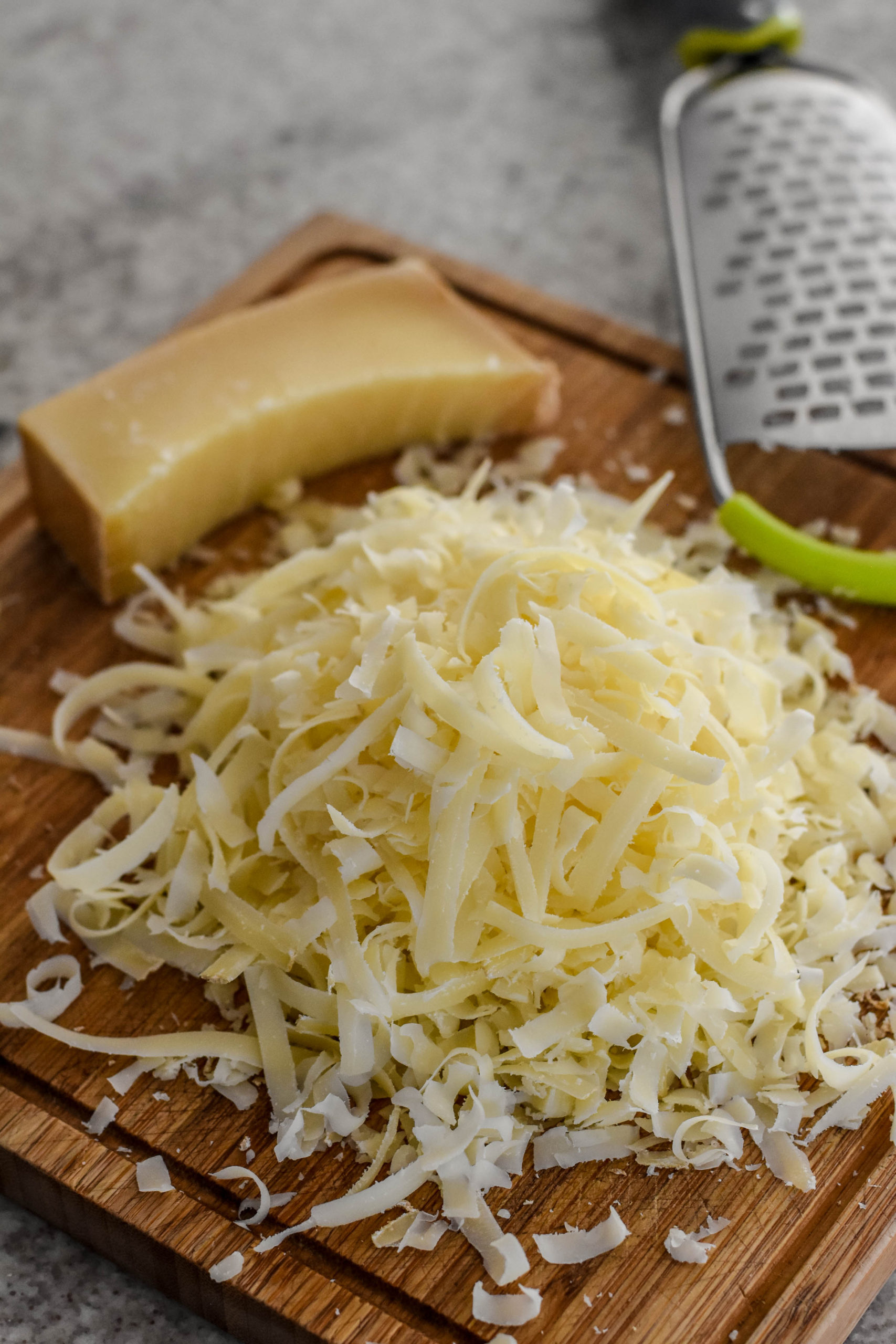 French-Style Mac 'n Cheese with Peas - Pardon Your French